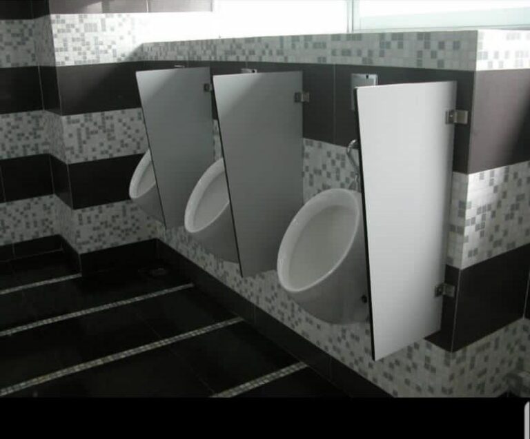 Best urinal partitions - Restloo